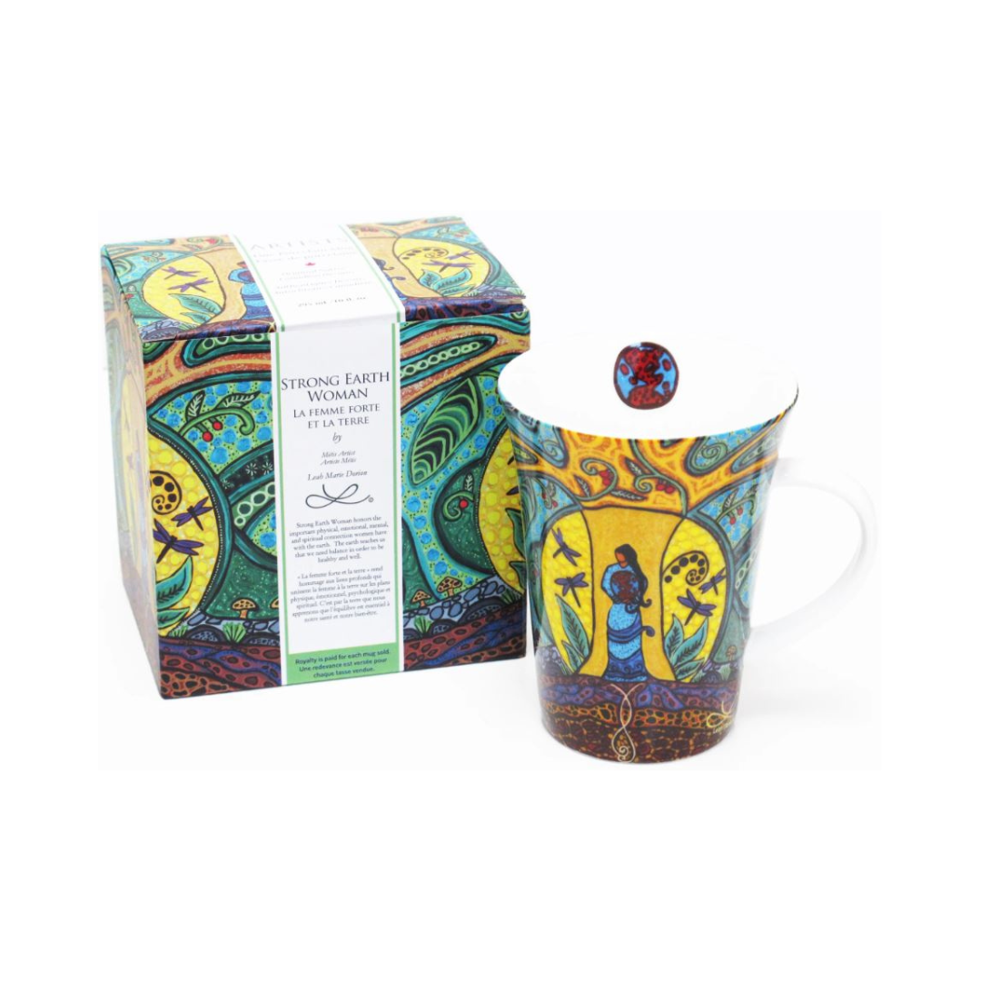 Tasse La Femme Forte et La Terre par Leah Marie Dorion – Boutique du ...