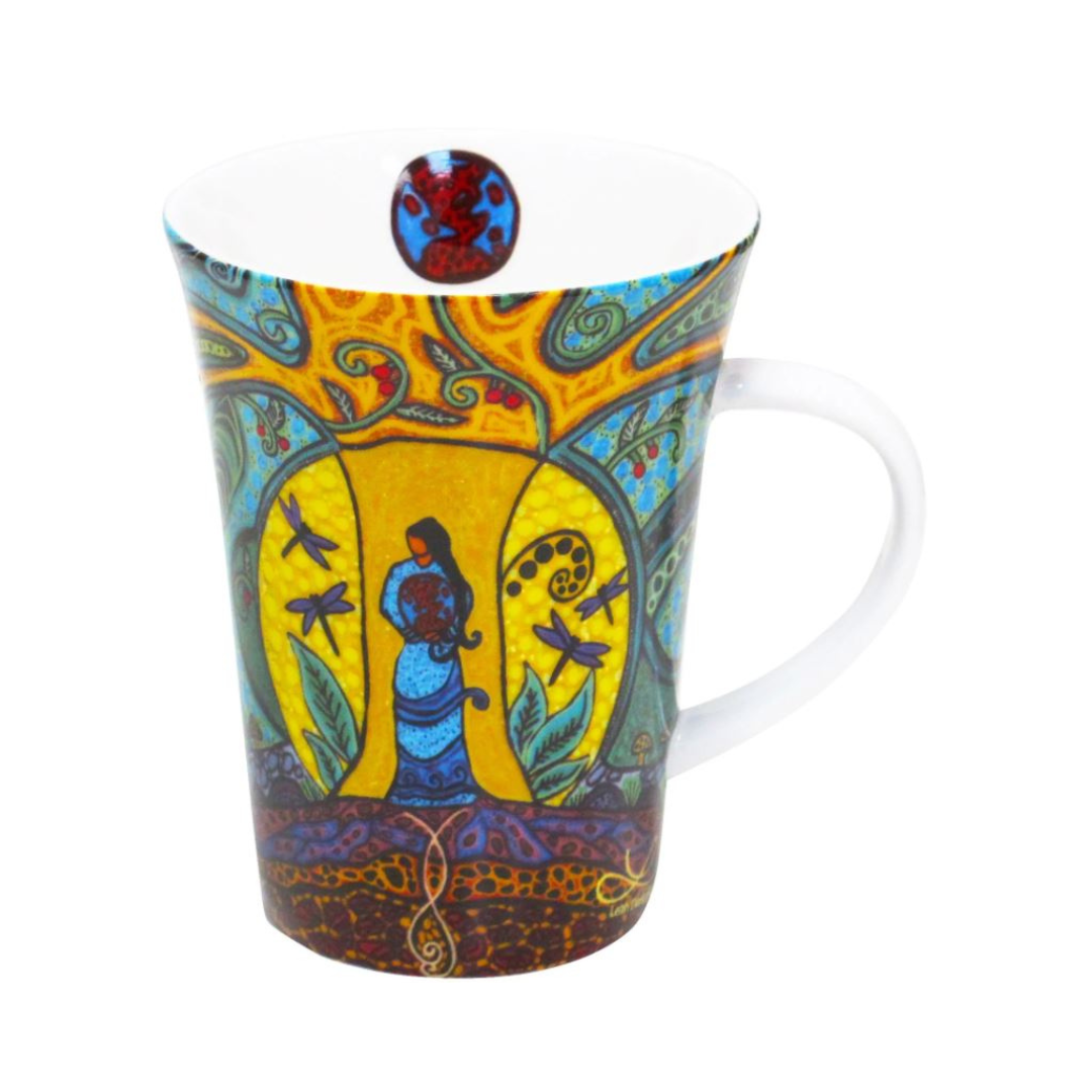 Tasse La Femme Forte et La Terre par Leah Marie Dorion – Boutique du ...